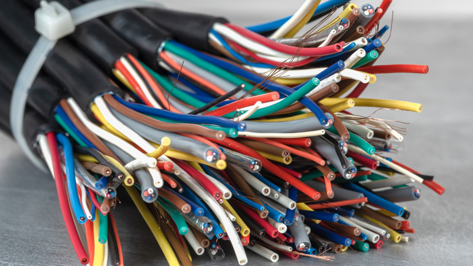 Cables electrique couleur : Guide Complet sur les Câbles Électriques et Leur Codage par Couleur ...